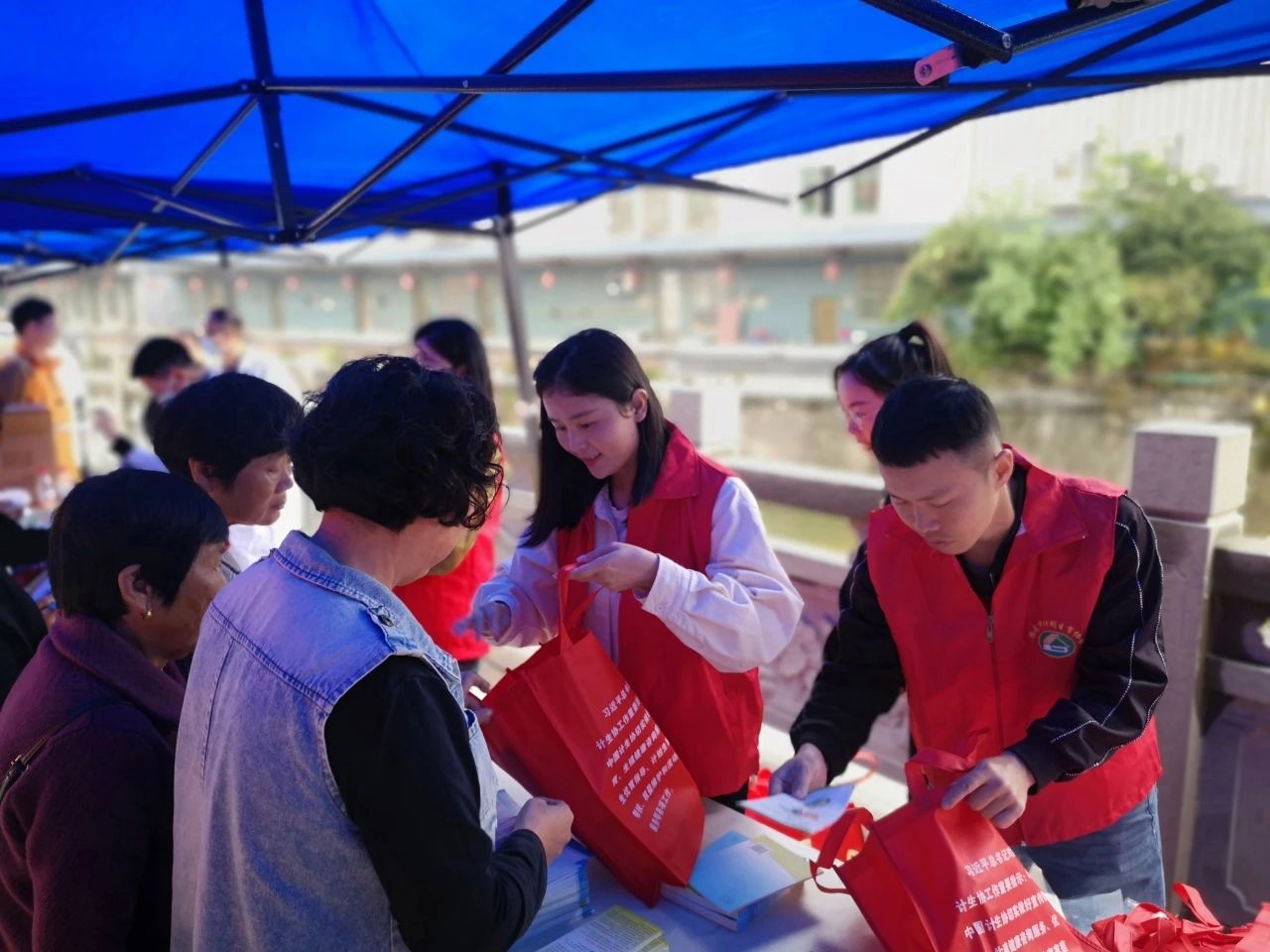 福鼎市贯岭镇计生协会开展健康义诊活动 - 工作动态 - 东南网宁德频道